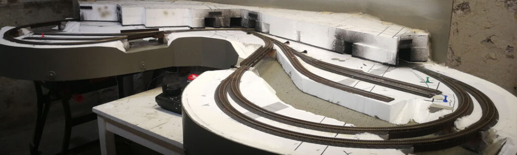 Designing an N-Scale Urban City using Affordable Kits – Modelrailroader.ca